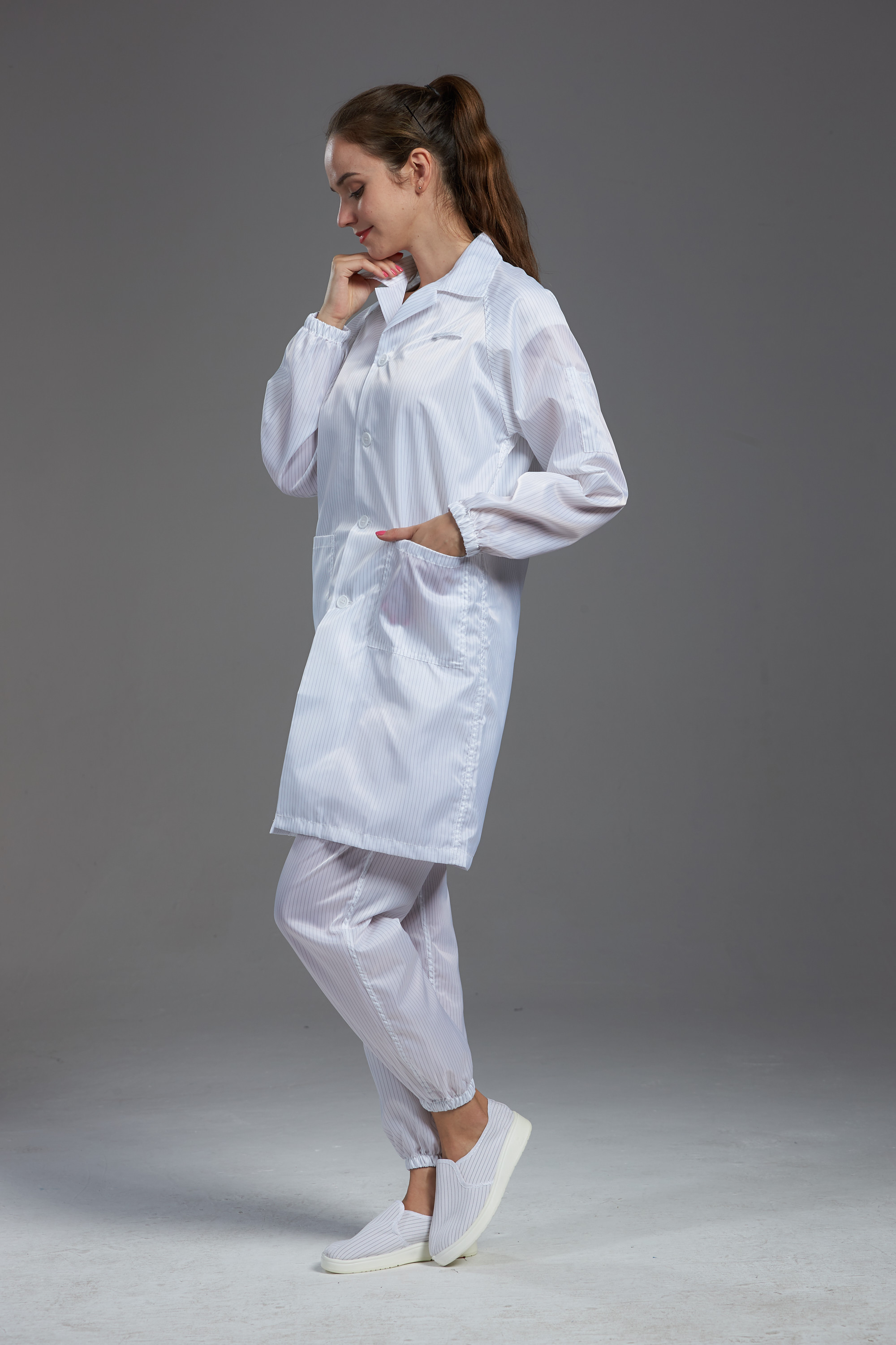 Autoclave Two Pieces Clean Room Cloth , Anti Static Smock Customized Color